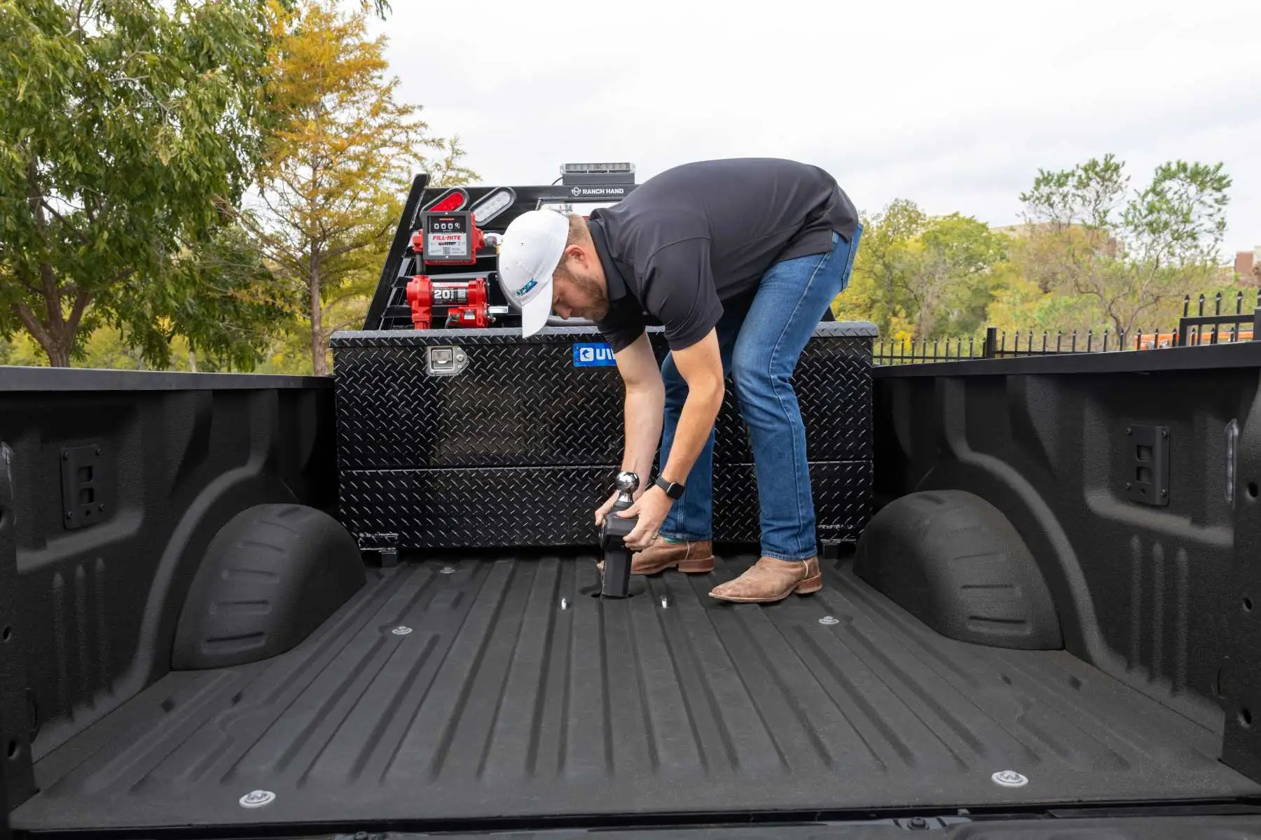 CURT PowerHaul™ Double Lock Gooseneck Hitches